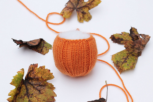 Ravelry: Mini Knitted Pumpkin pattern by Louise Bollanos