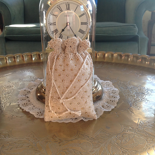 Ravelry: Beaded Wedding Purse pattern by Susan Rainey