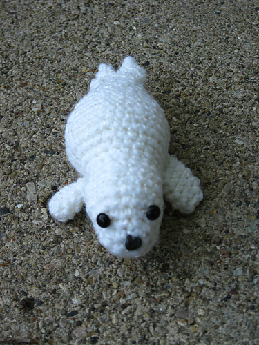 Ravelry: Sweet Baby Seal pattern by Justyna Kacprzak