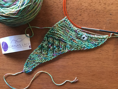 Ravelry: Knitshades (deadly ?) boomerang pattern by Susan Ashcroft