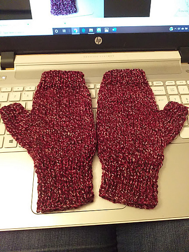Ravelry: Easy Fingerless Mittens - with Thumbs pattern by marianna mel