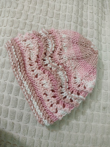 Ravelry: Old Shale Lace Baby Hat pattern by marianna mel