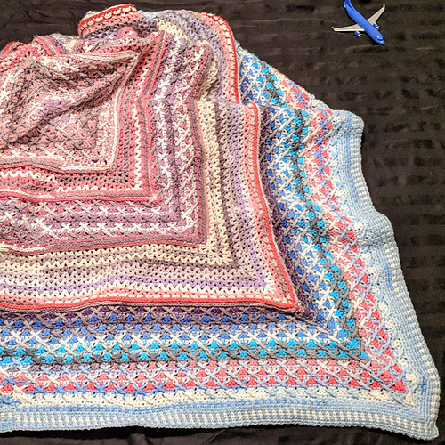 Ravelry: Retrograde Blanket pattern by Shelby Shea