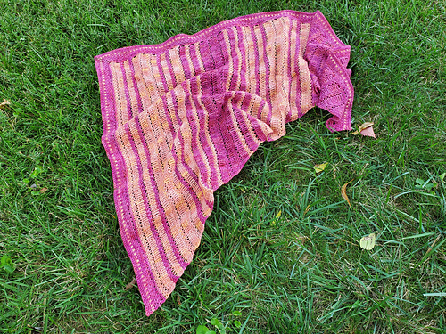 Ravelry: Three Stitch Samba pattern by Denise Voie de Vie