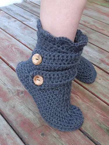 Ravelry: Woman's Classic Snow Boots pattern by CrochetDreamz