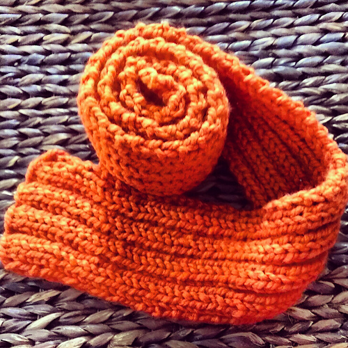 Ravelry: the super bulky ribbed scarf for kids pattern by heather knitz ...