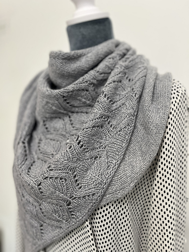 Ravelry: Priscilla Shawl pattern by Heidi Hennessy