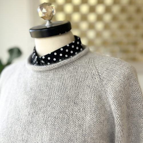 Ravelry: Elizabeth Sweater pattern by Heidi Hennessy