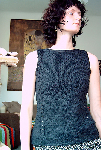Ravelry: Toledo pattern by Louisa Harding
