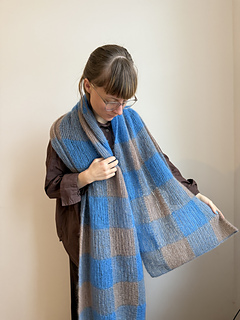 Ravelry: Karla Shawl pattern by Helena Wieser