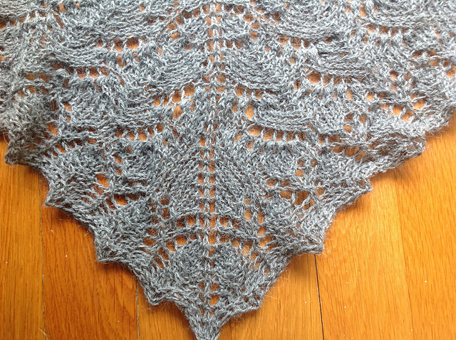 Ravelry: helenaz's Swallowtail Shawl