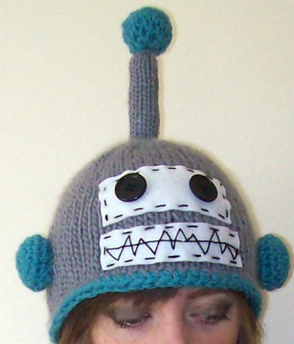 Ravelry: a friendly robot hat pattern by Helen Woodward