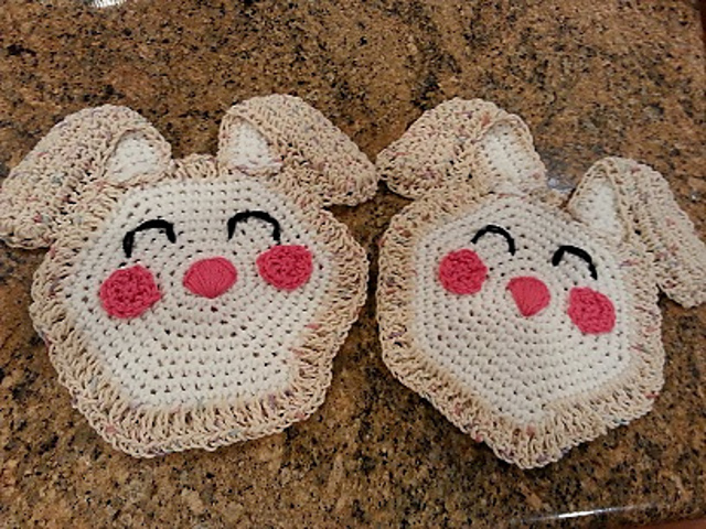 Ravelry: Easter Bunny hot pad potholder pattern by Helen Brady