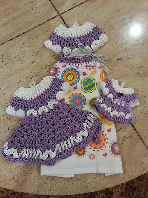 Ravelry: easy beautiful dress towel topper set pattern by Helen Brady