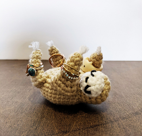 Ravelry: Sleepy Sloth Ring Holder pattern by Hello Happy