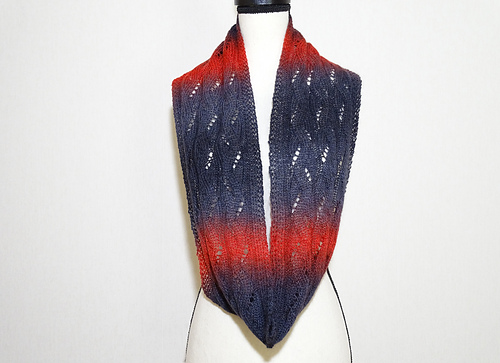Ravelry: Calista cowl pattern by Alice Moreels