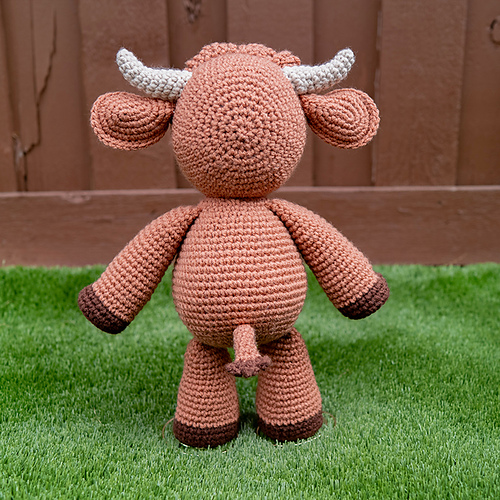 Ravelry: Holly the Highland Cow pattern by Jess Huff