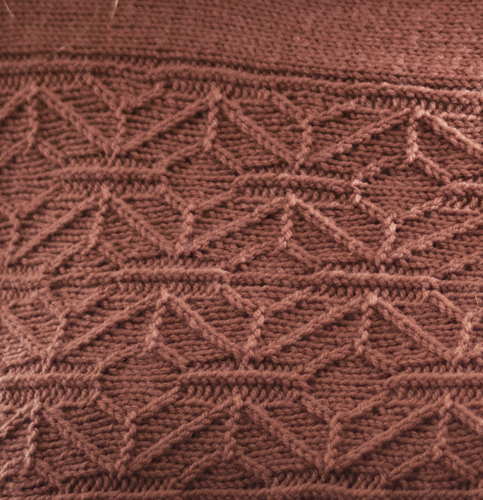 Ravelry: Lionshead Top pattern by Irina Anikeeva