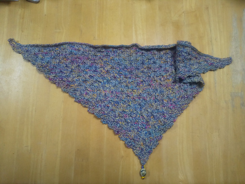 Ravelry: dandan cable shawl pattern by Takako Takiguchi
