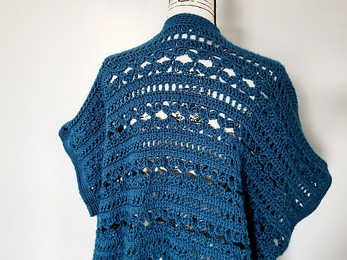 Ravelry: Water's Edge Kimono pattern by Erica Fedor