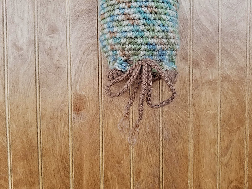 Ravelry: Plastic Bag Sleeve pattern by Erica Fedor