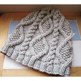 Ravelry: hiro25neko's Diamond-patterned cap