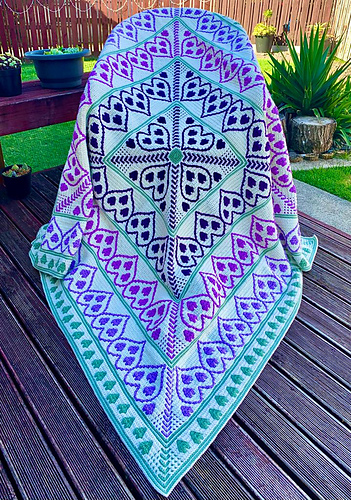 Ravelry: Hearts Overflow pattern by Lee O'Crochet