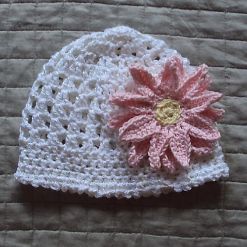 Ravelry: Upsy Daisy Beanie pattern by Lisa van Klaveren