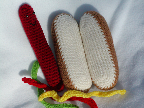Ravelry: Crochet Hot Dog pattern by Melissa Shepard