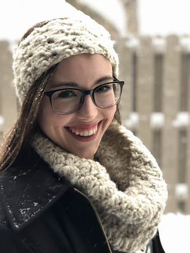 Ravelry: The Dahlia Headband pattern by Caitlin Mathes