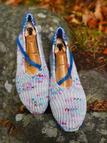 Ravelry: Quiescent pattern by Hunter Hammersen