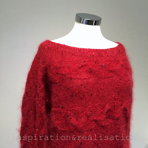 Ravelry: wrist-to-wrist horizontal cable pattern by Donatella Mestriner