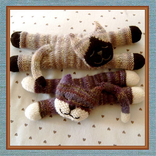 Ravelry: Lazy Cat pattern by Anita Inhoff