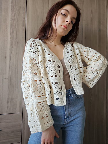 Ravelry: Snowflake cardigan pattern by Izabela Firlová