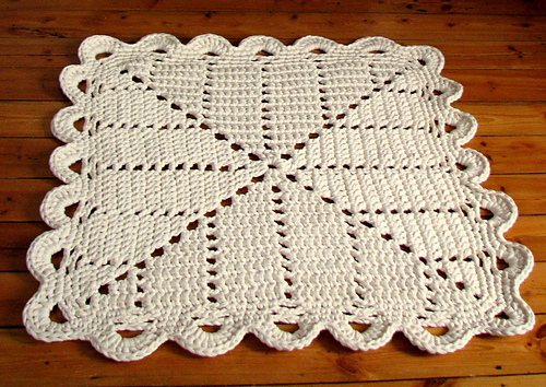 Ravelry: ihanitse's Grannifus Maximus aka Granny Square Rug