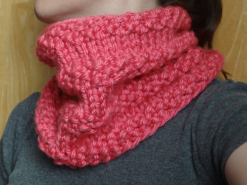 Ravelry: Bubblegum Cowl pattern by Fiber Flux / Jennifer Dickerson