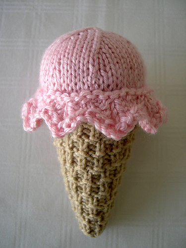 Ravelry: Scooped pattern by Marcie Nishioka