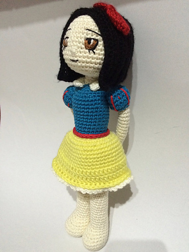 Ravelry: Snow White pattern by ilknur Karaca