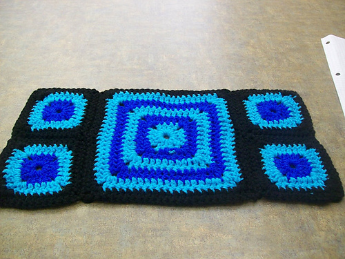 Ravelry: illbeinmybook's 3 colored babette