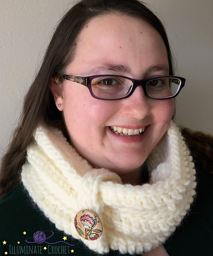 Ravelry: Buttercream Cowl pattern by Sara Leighton