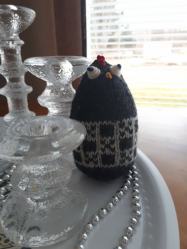 Ravelry: Easter chickens Norwegian style pattern by Bente Presterud