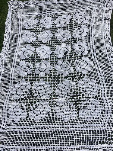 Ravelry: Rose Garden pattern by Ingrid Malik-Connor