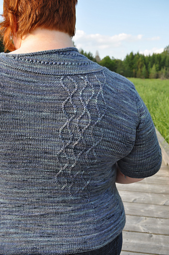 Ravelry: Curvy Twisty Viney Thing pattern by Kim McBrien Evans