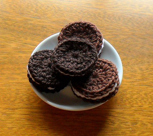 Ravelry: Chocolate or Vanilla Crochet Oreo Cookie pattern by Teresa ...