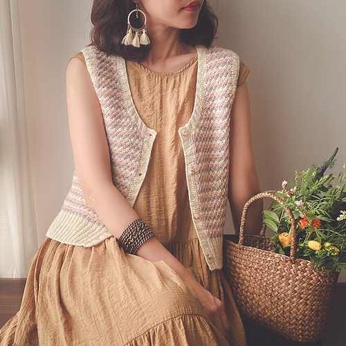 Ravelry: Daisy Vest pattern by Irene Lin