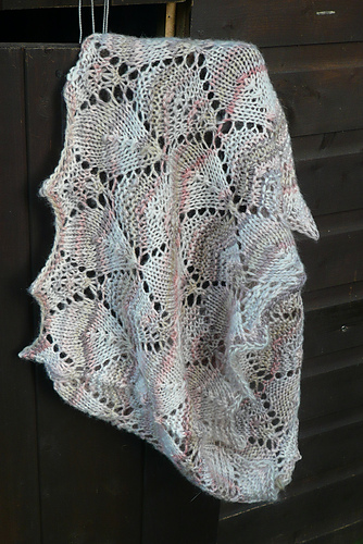 Ravelry: Leaf loop pattern by Susan Ashcroft