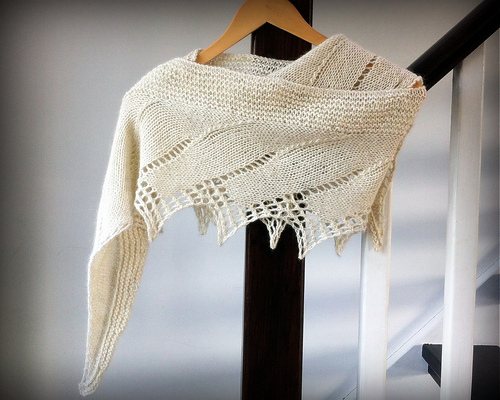 Ravelry: Étaín Stole pattern by Ciara Ní Reachtnín
