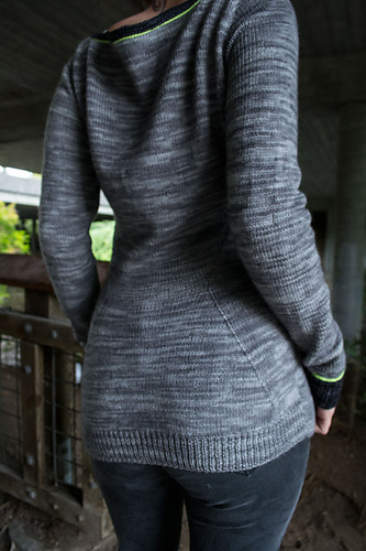 Ravelry: Python pattern by Stephanie Mason Paulantis