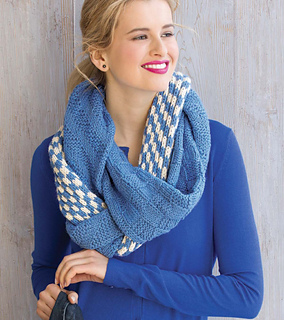 Ravelry: Pretty & Plaited pattern by Inge Spungen