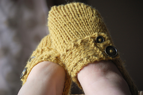 Ravelry: Jade Lee Seamless Slippers pattern by Jade Fletcher